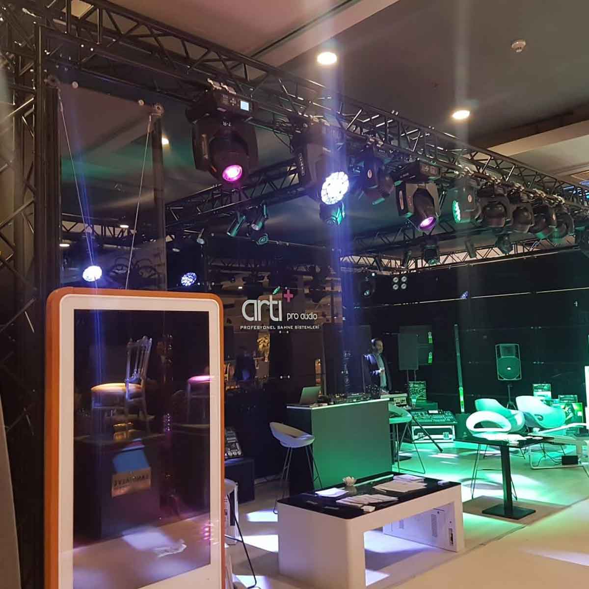 Artipro Fuar Standı | Modern ve Etkileyici Tasarımlar